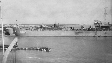 Luzerne County (LST-902) – The Mobile Riverine Force Association